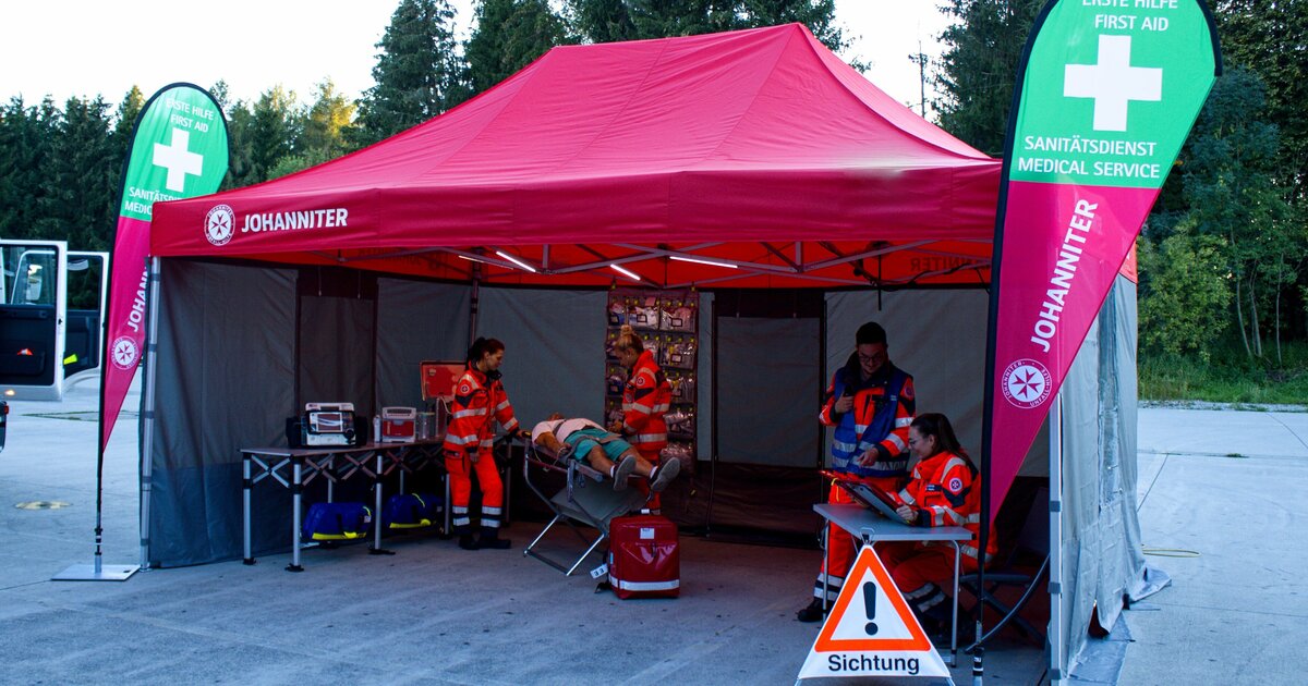 Medical tent: safe, sturdy & reliable