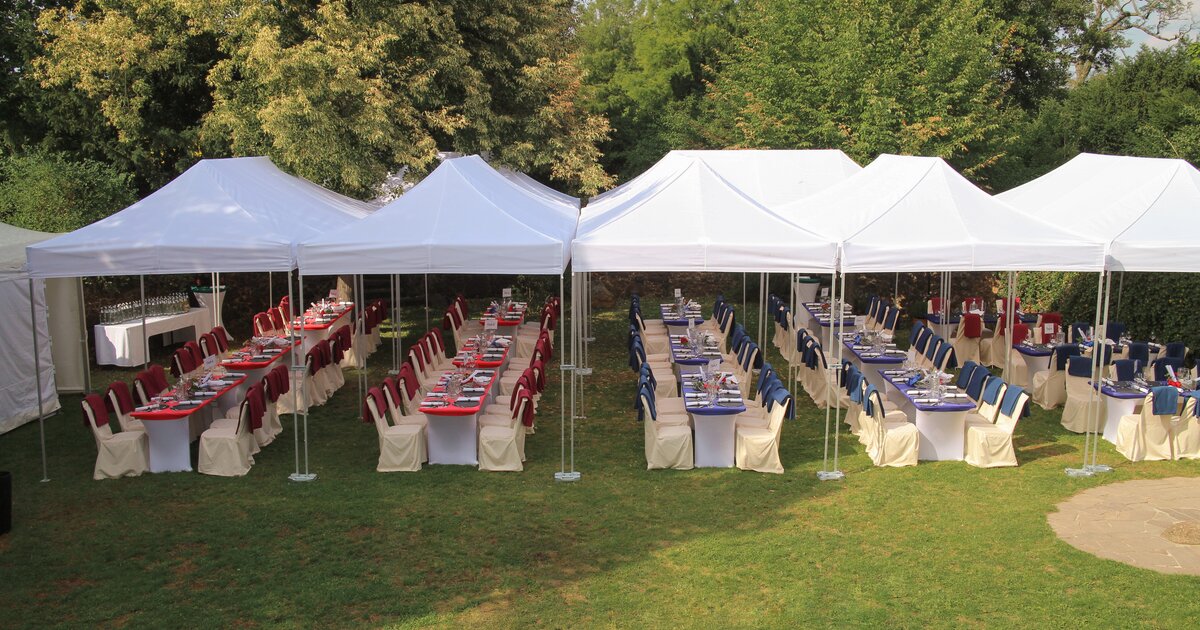 Hospitality tents for your guests and outdoor area